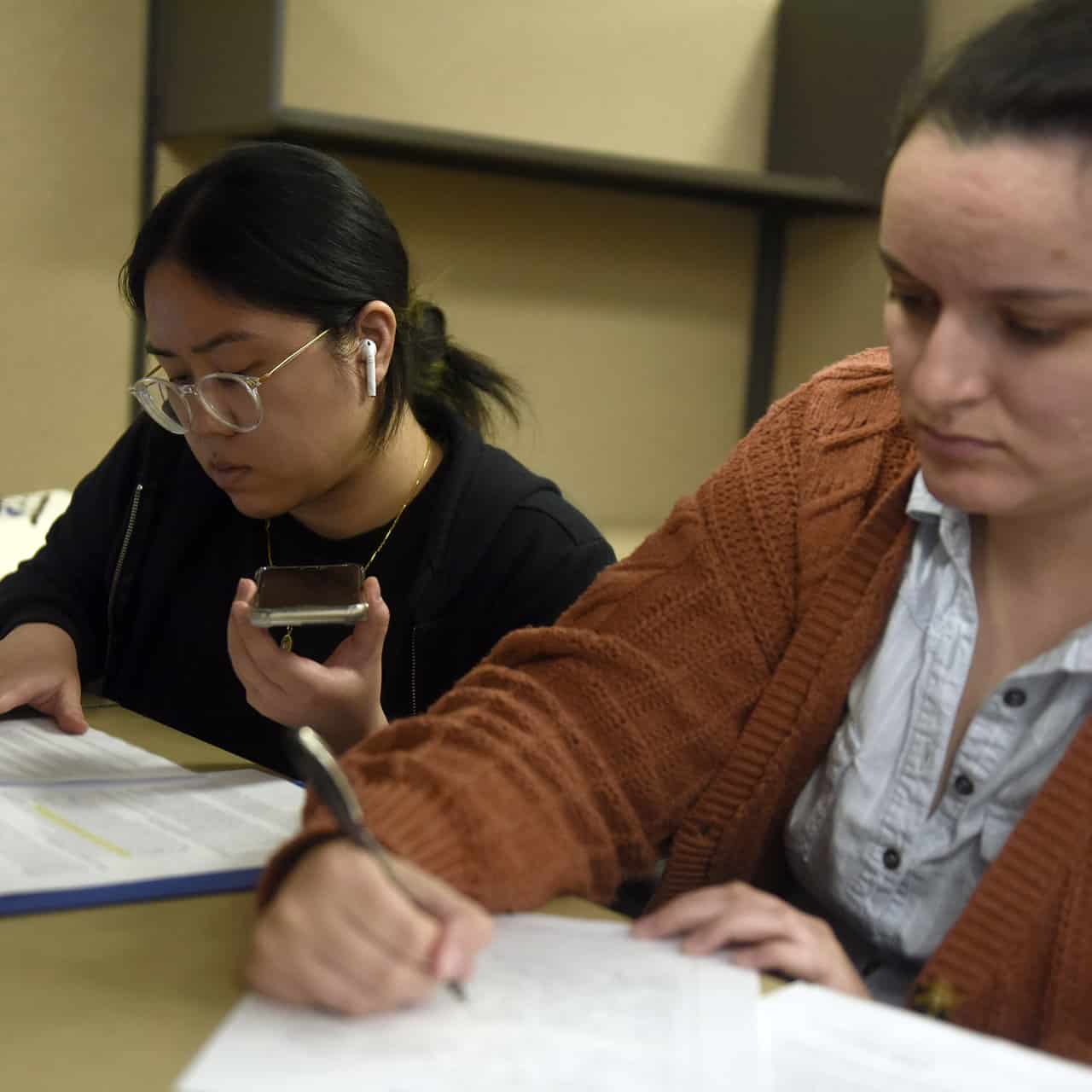 Elon Law students give free legal advice to Legal Aid NC clients at pro ...